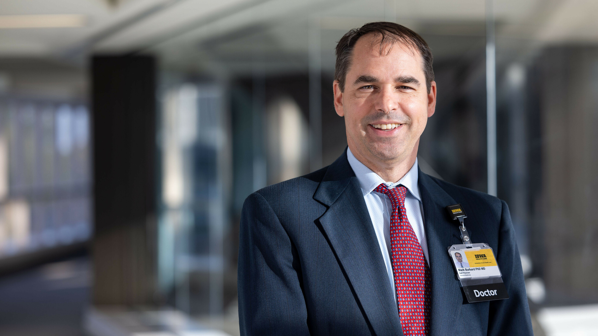 Leadership | Holden Comprehensive Cancer Center - University of Iowa ...